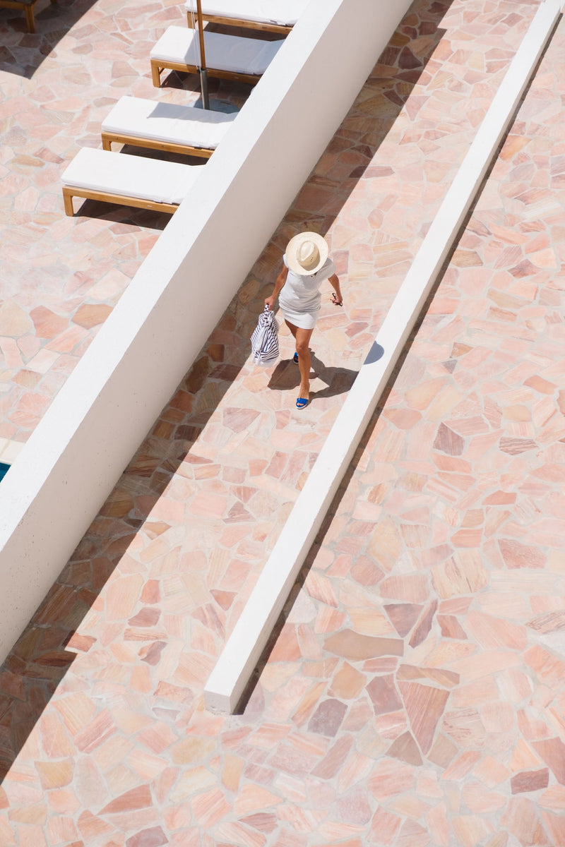 Les Roches Rouges by Via Tolila | FRAMING TO A T