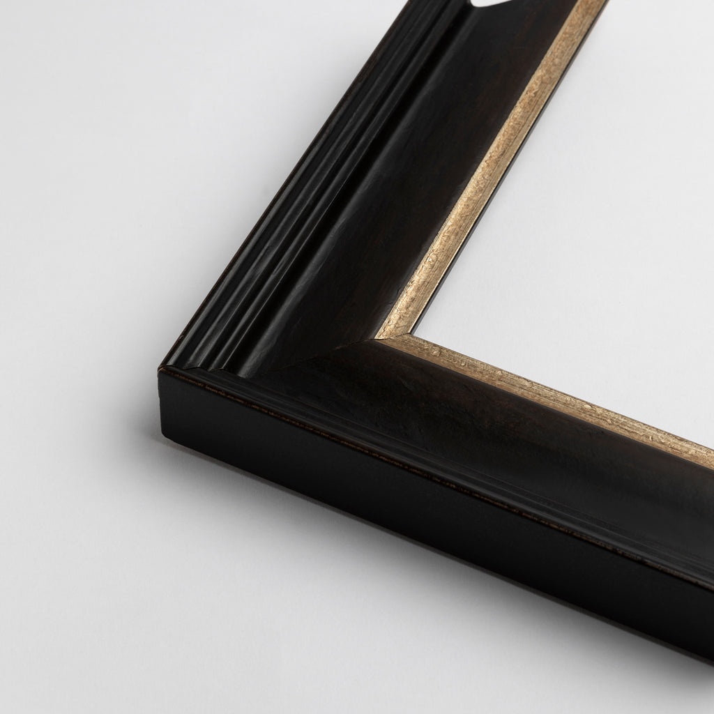 Vertical TV-Mirror in Traditional Black Frame with Pewter Edge ...